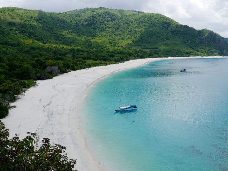 Visit Alor & Explore Island Activities | Alor Tanapi